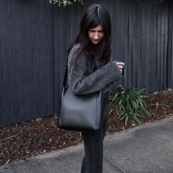 Everlane | Bags | Nwt Everlane The Form Bag Black | Poshmark